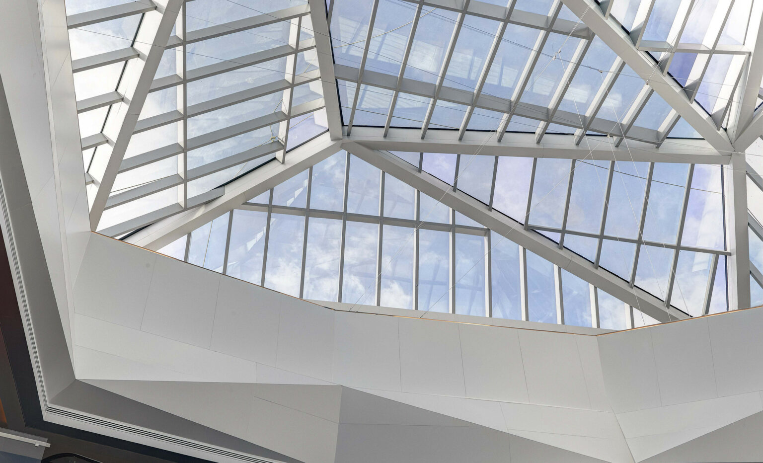 Palacio de Hierro Perisur – Glassum